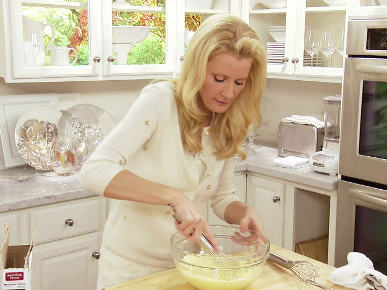 Prime Video: Semi-Homemade Cooking with Sandra Lee - Season 15
