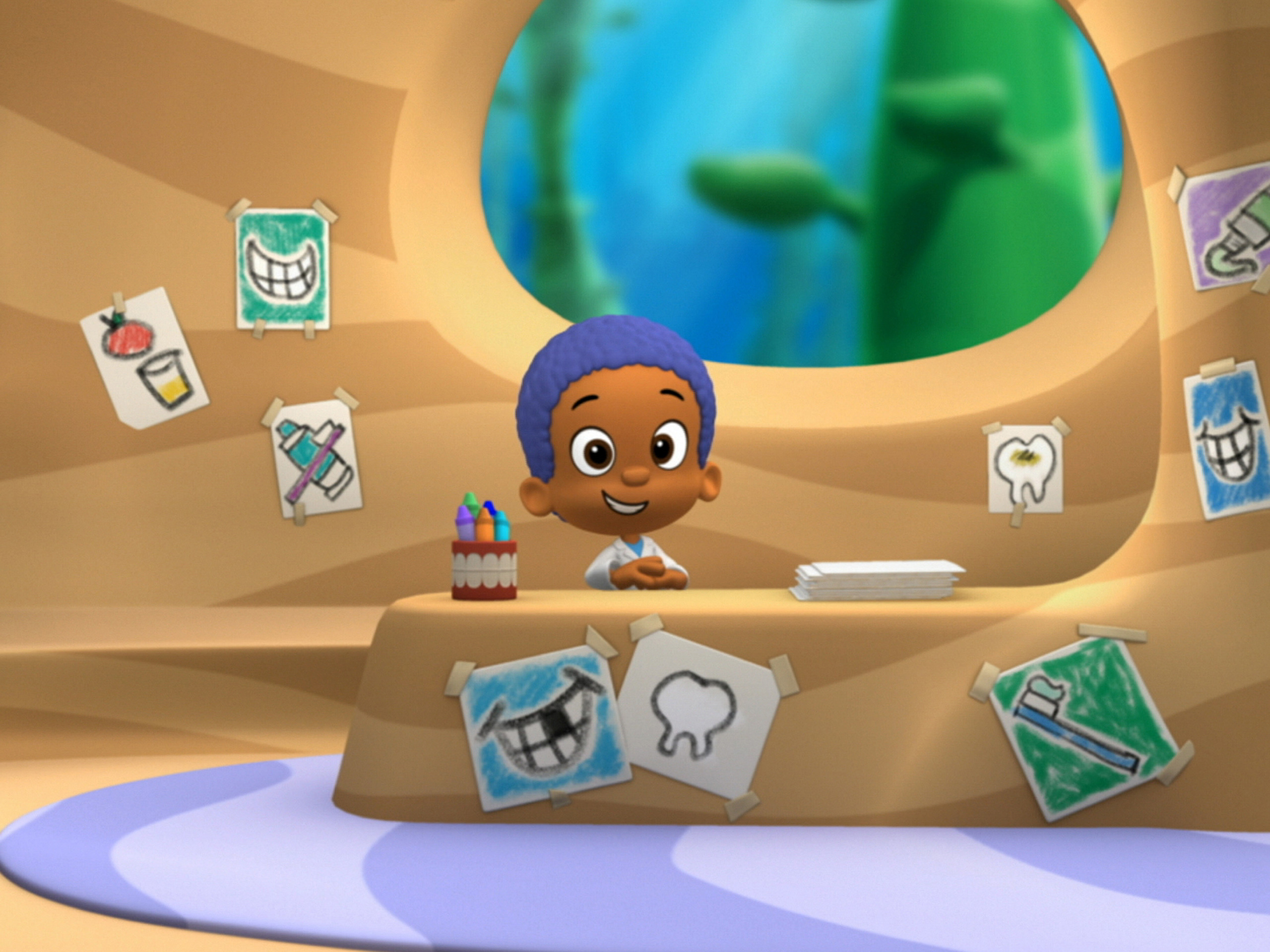 Bubble Guppies Triple Track Train Race