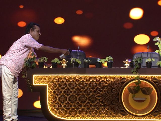 Prime Video: Oru Chiri Iru Chiri Bumper Chiri Season 5