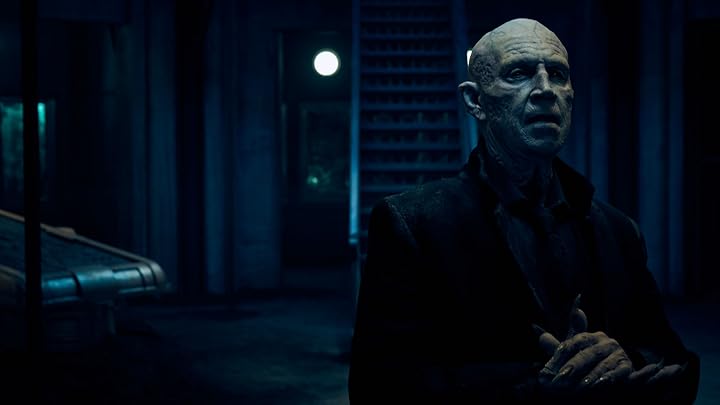 Jonathan Hyde The Strain