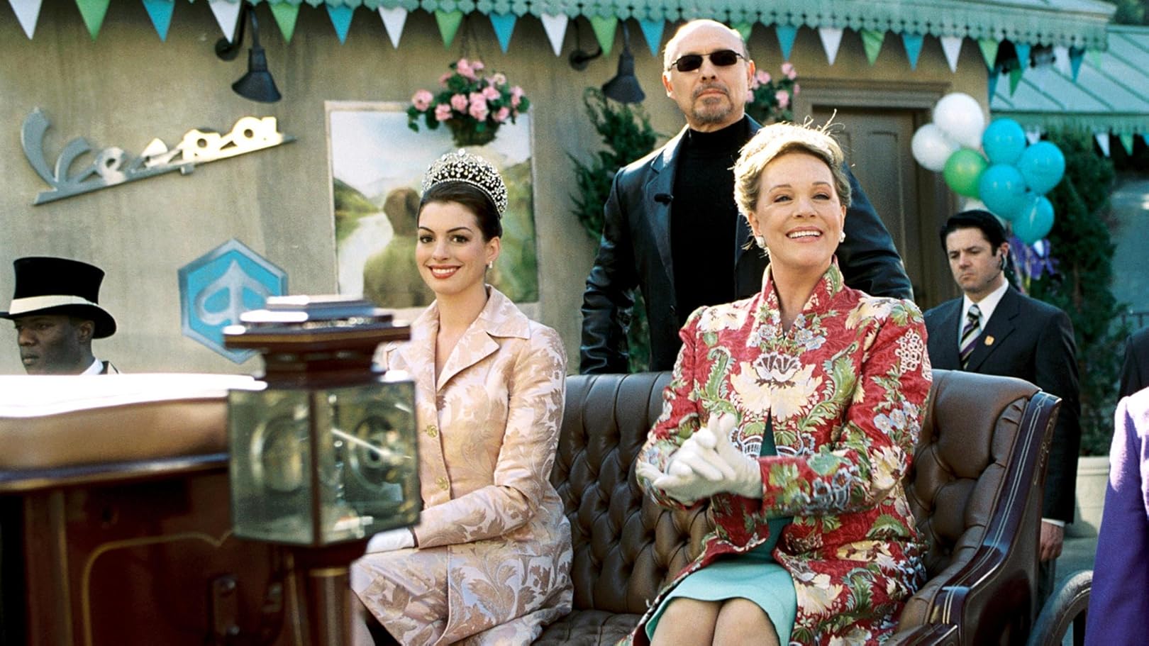 Watch The Princess Diaries 2: Royal Engagement | Prime Video