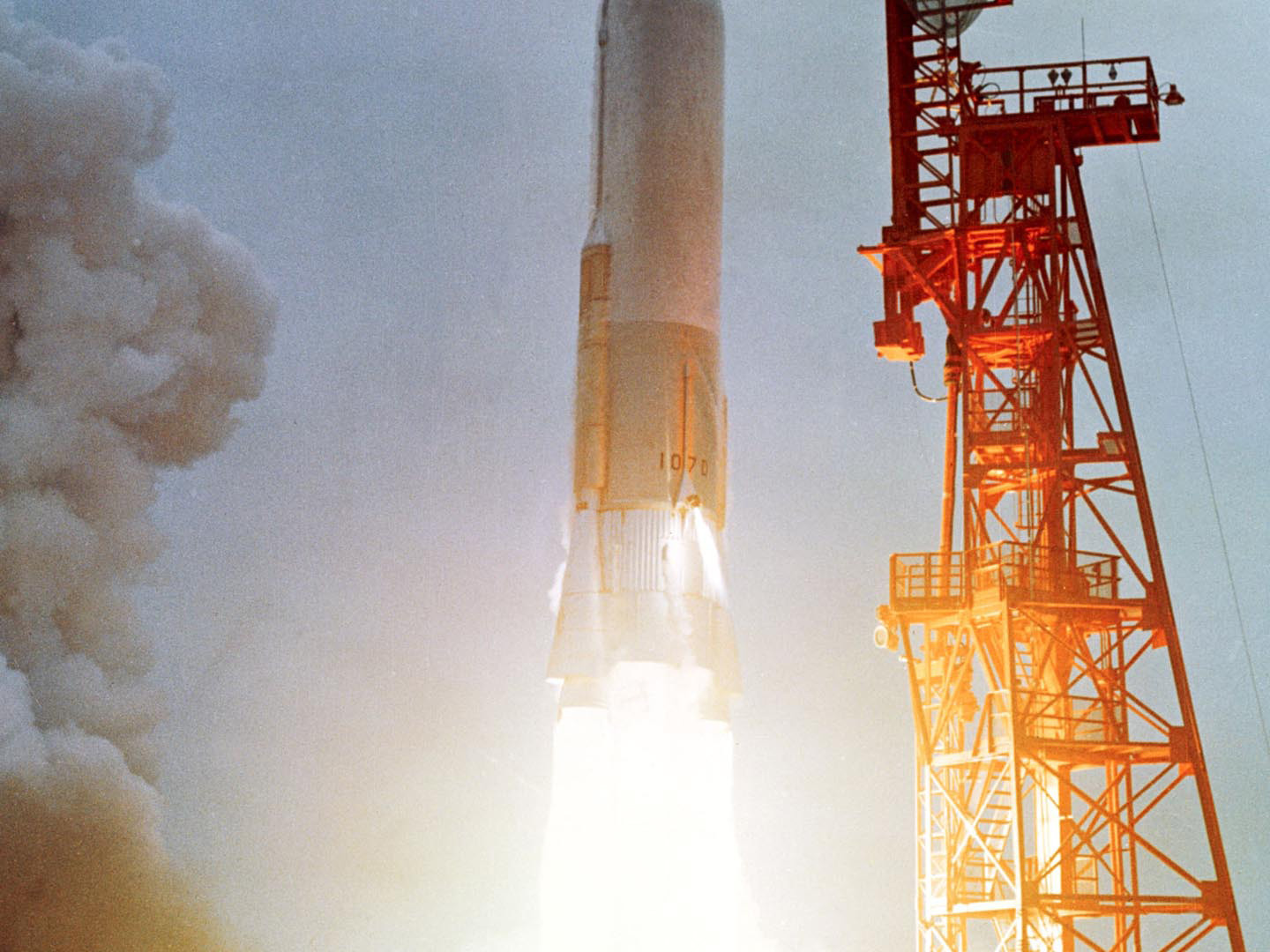 Prime Video: Apollos Moon Shot - Season 1