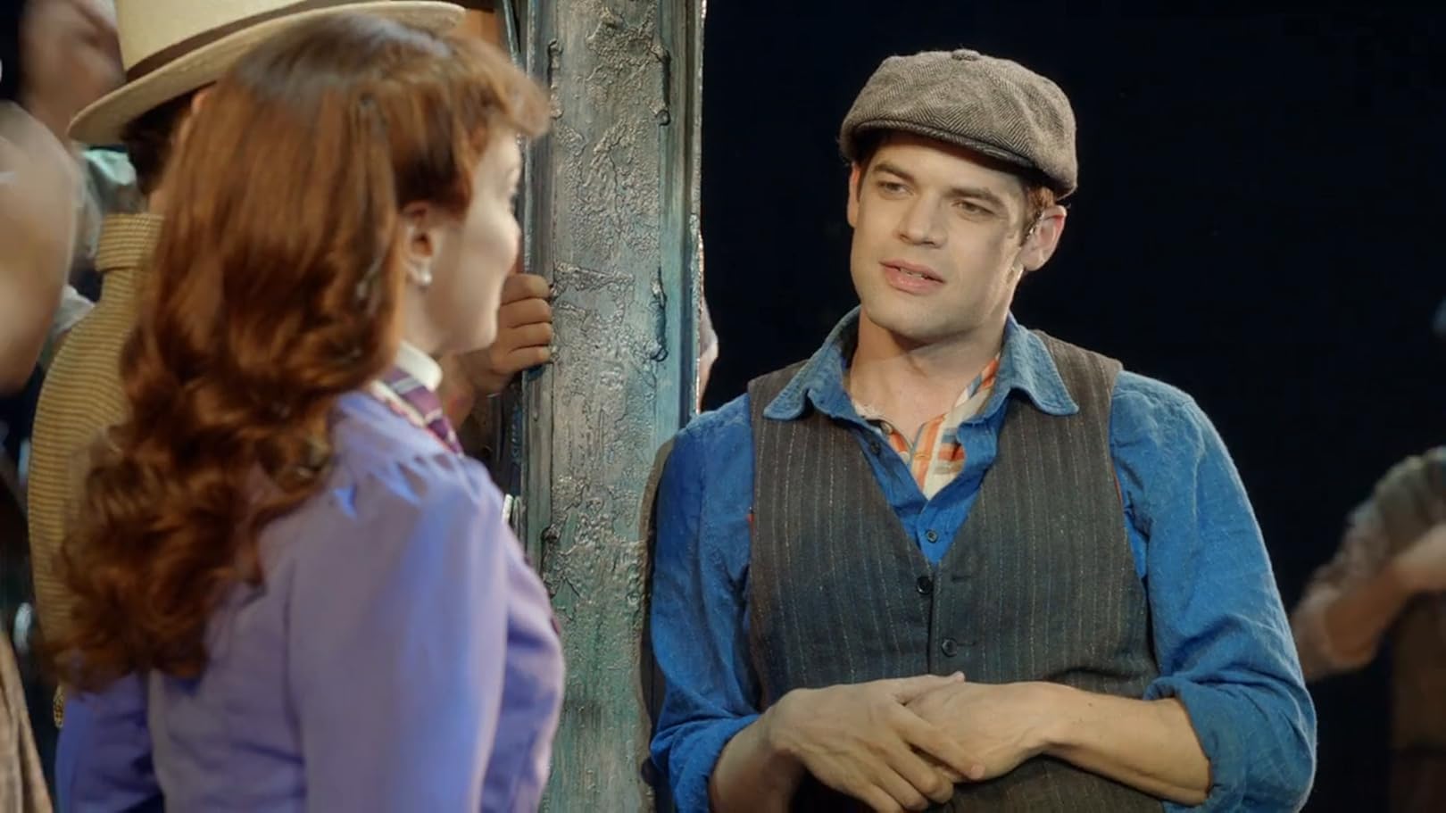 Amazon.com: Newsies: The Broadway Musical (With Bonus Content) : Jeremy ...