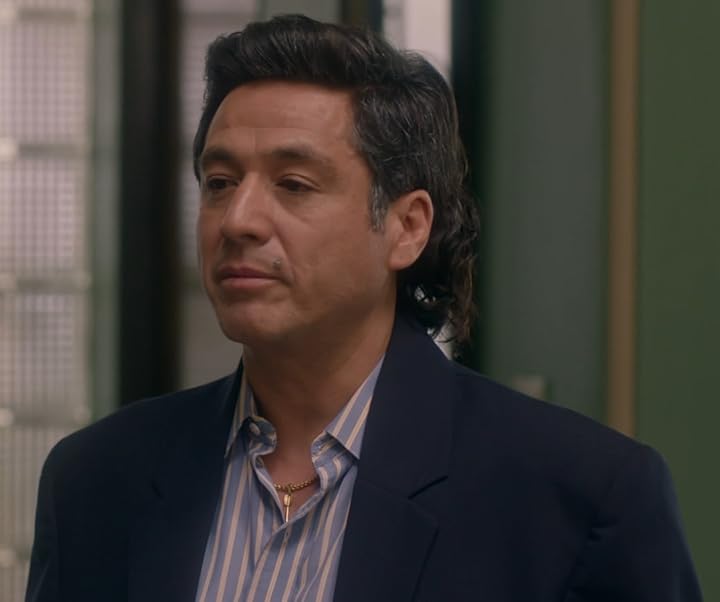 Prime Video: La Guzmán season-1