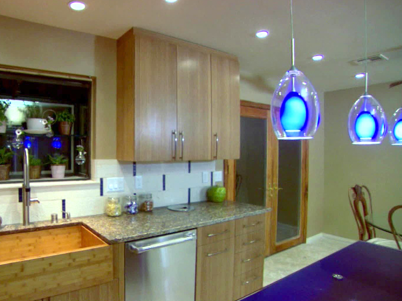 Prime Video: Kitchen Crashers - Season 2