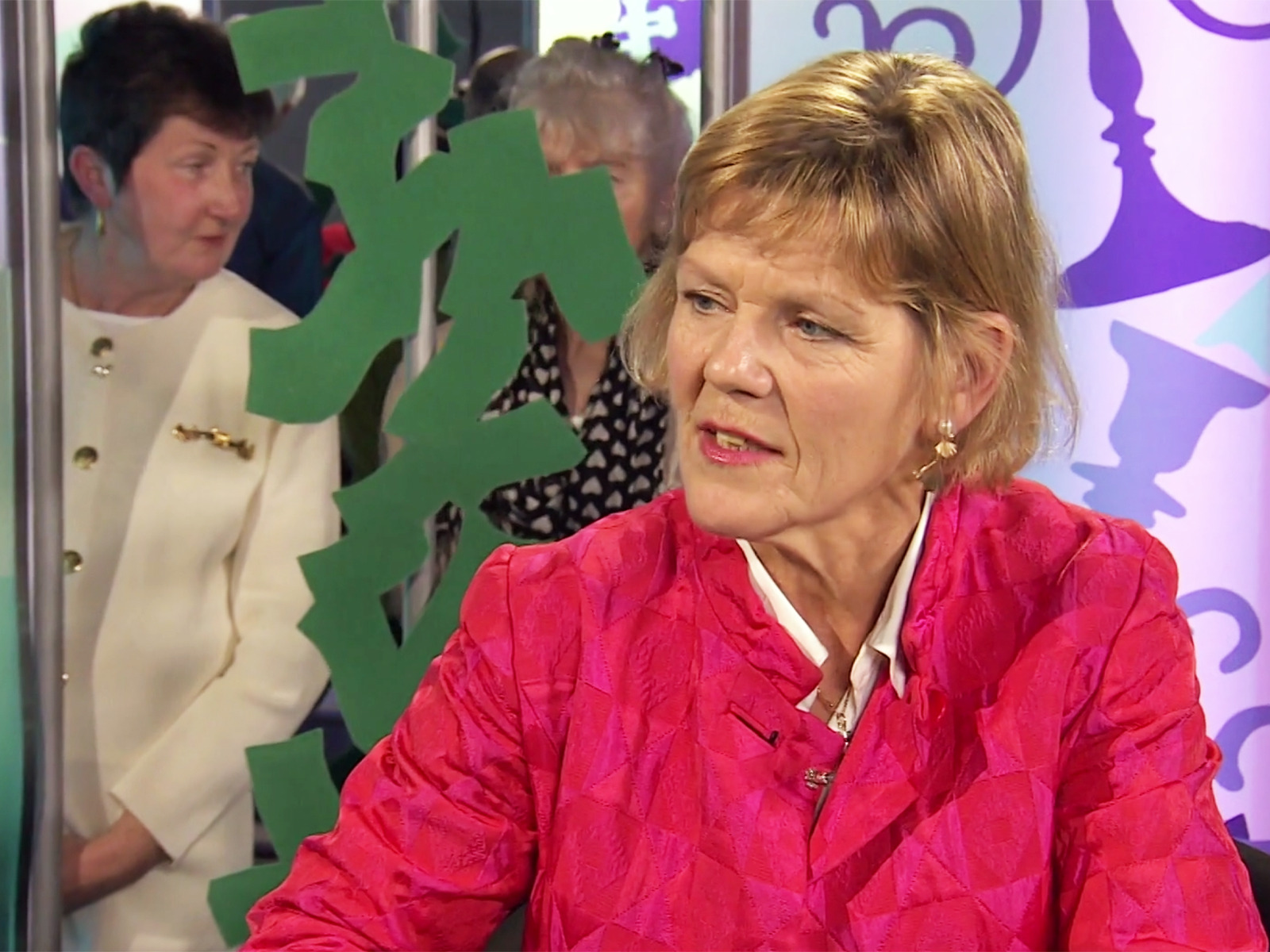 Prime Video: Dickinson's Real Deal