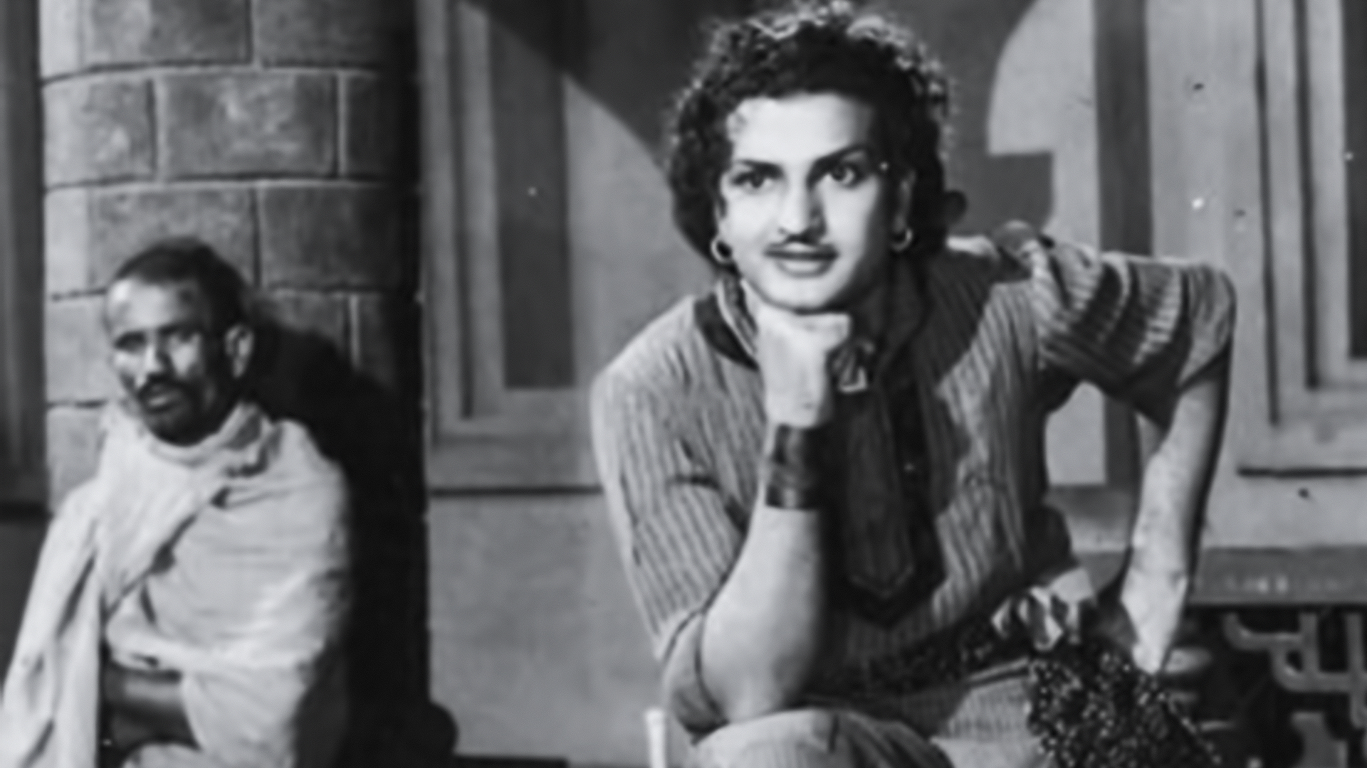 Watch Pathala Bhairavi | Prime Video