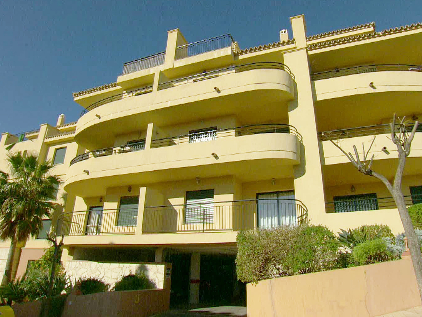 Prime Video: House Hunters International: Volume 1 - Season 37