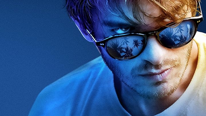Amazon.com: Under the Silver Lake : Andrew Garfield, Riley Keough, Topher Grace, David Mitchell ...