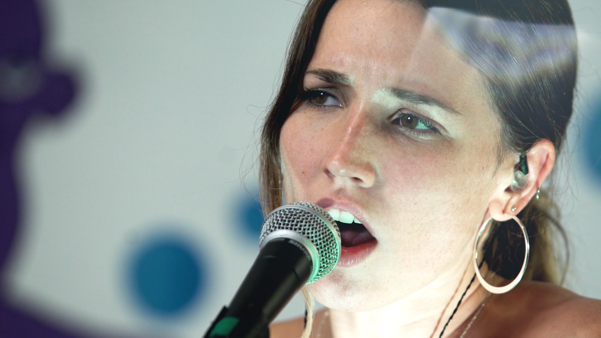 Chelsea Lee : Chelsea Lee Singing Trampoline At Summer Camp 2019 Shaed ...