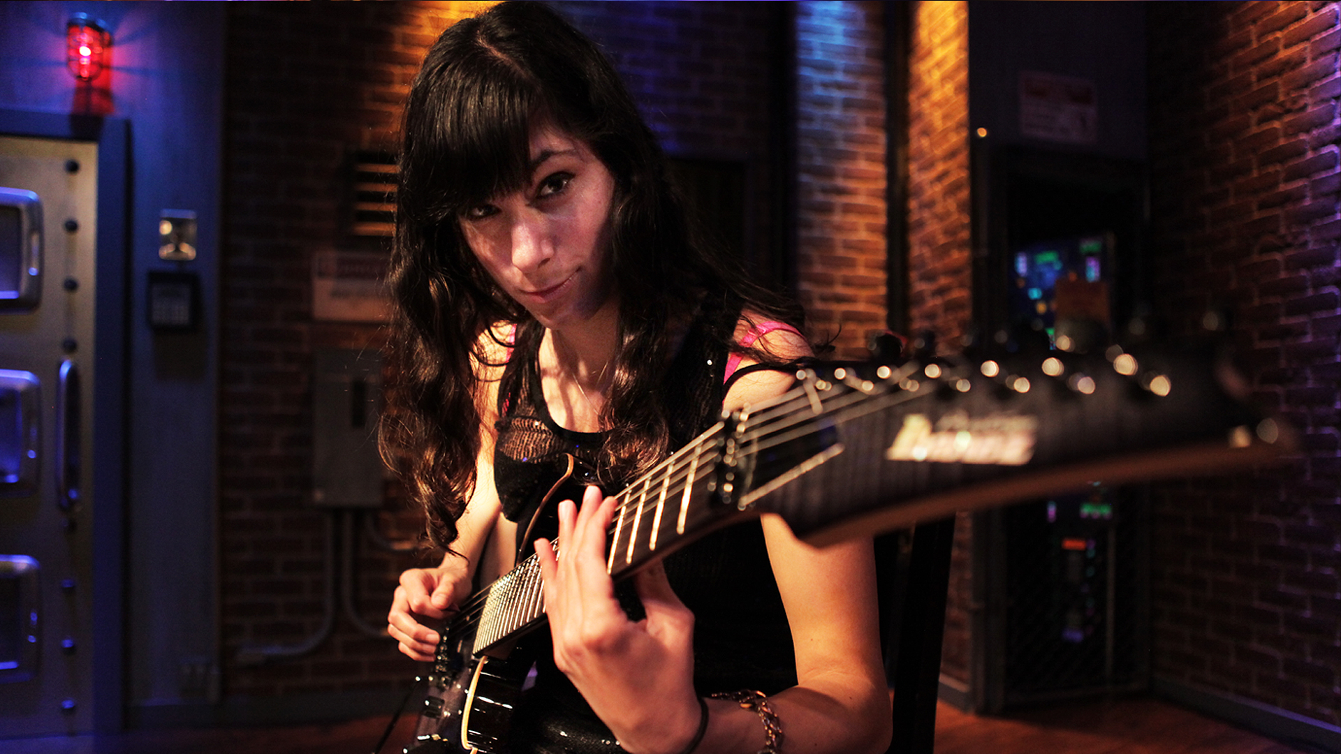 Amazon.com: Nili Brosh - Adaptable Creatures - EMGtv Live Performance ...