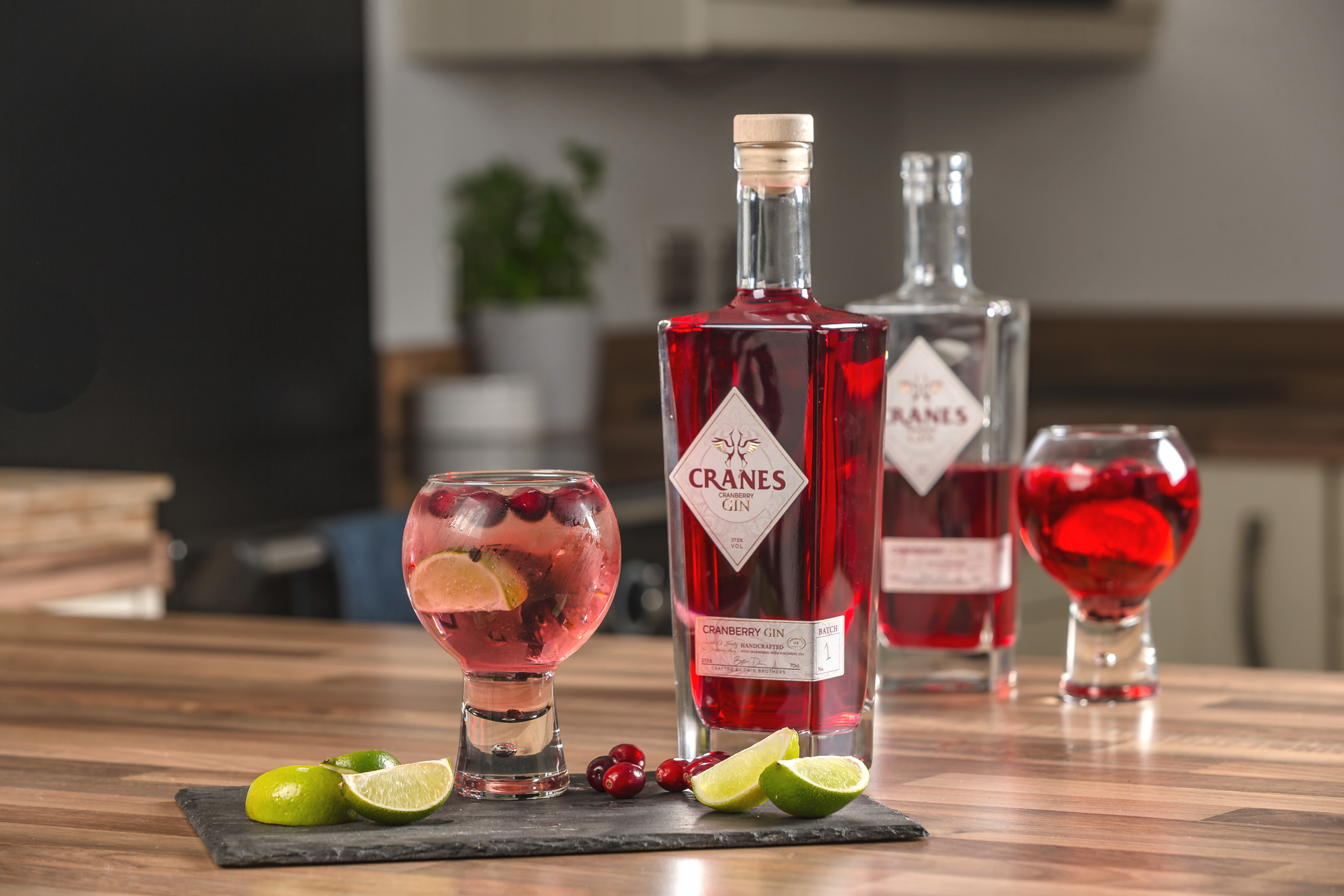 Amazon.co.uk: Cranes: Gin