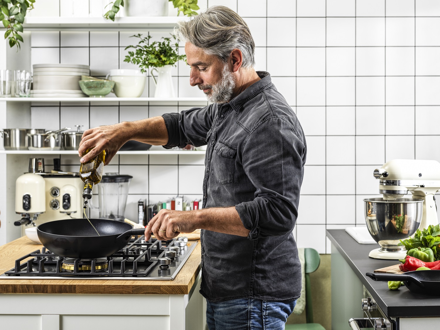 Amazon.co.uk: KitchenAid: Classic Forged Aluminium