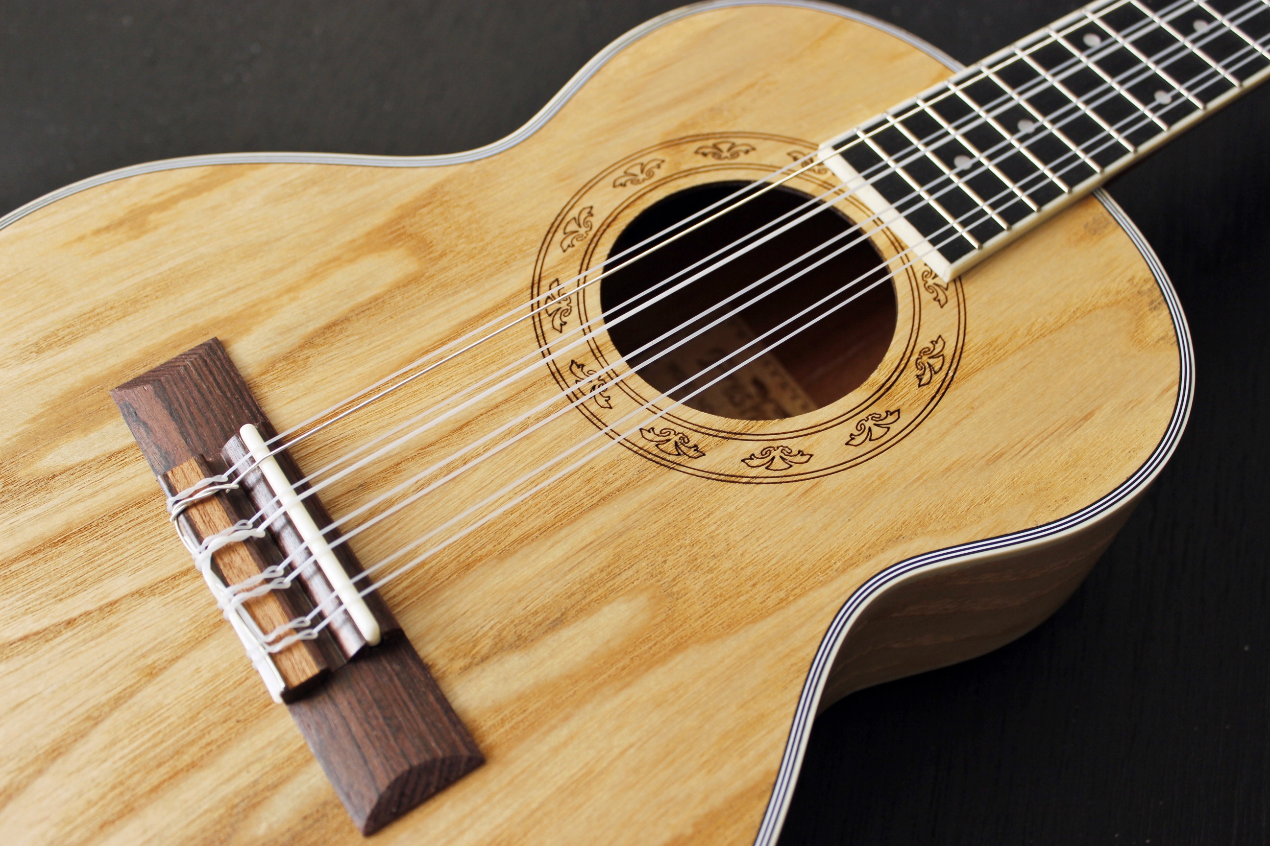 Amazon.co.uk: Freshman: 8 String Ukuleles