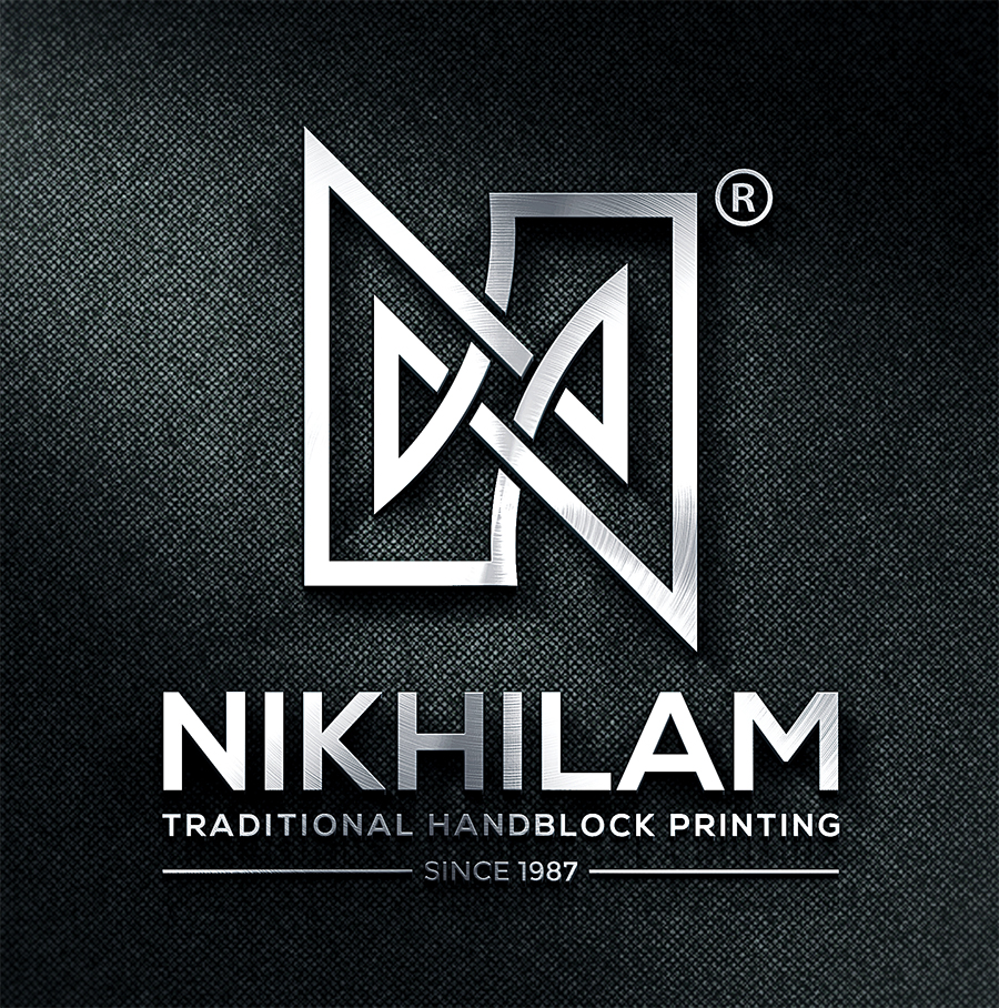 Amazon.in: Nikhilam-Your Largest Sarees Collection: Black