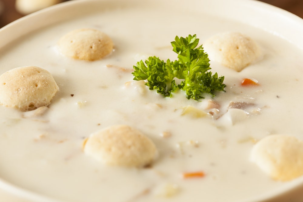 Amazon.com: The Black Pearl: Chowder