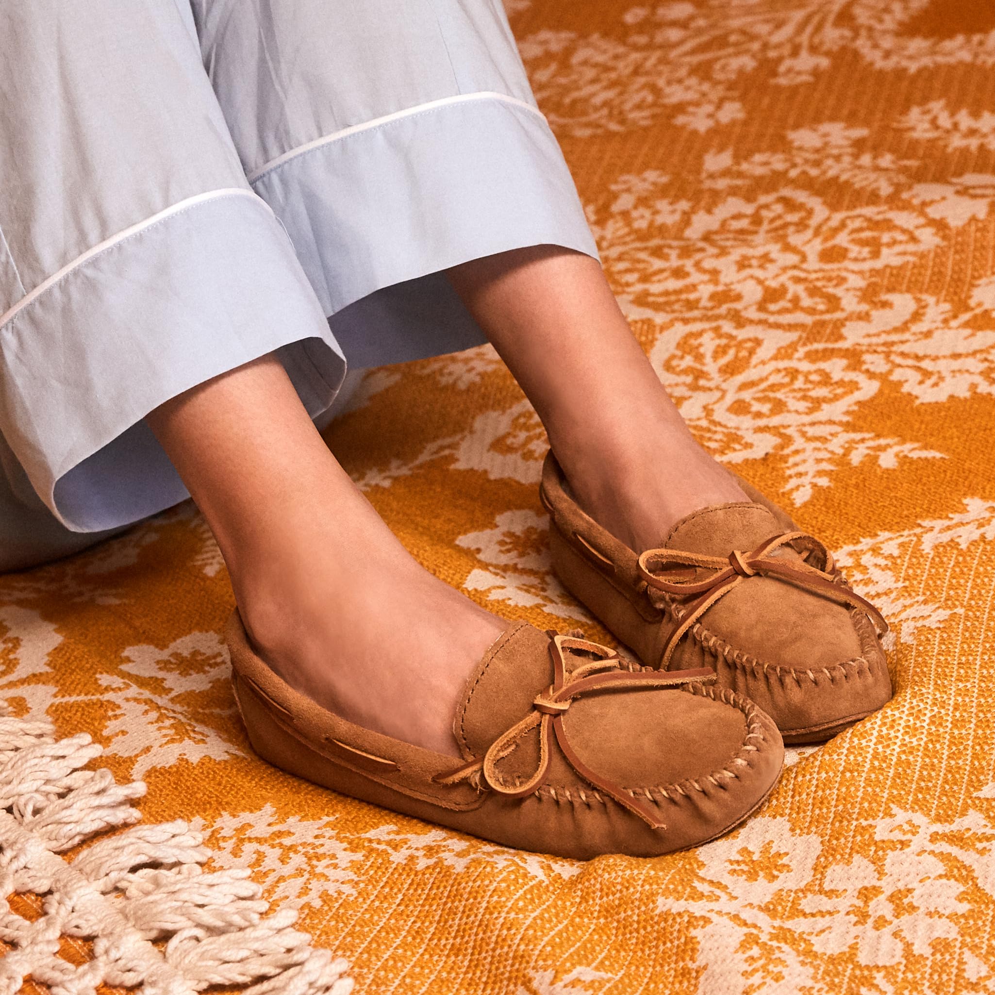 Amazon.com: Minnetonka: Sheepskin Slippers