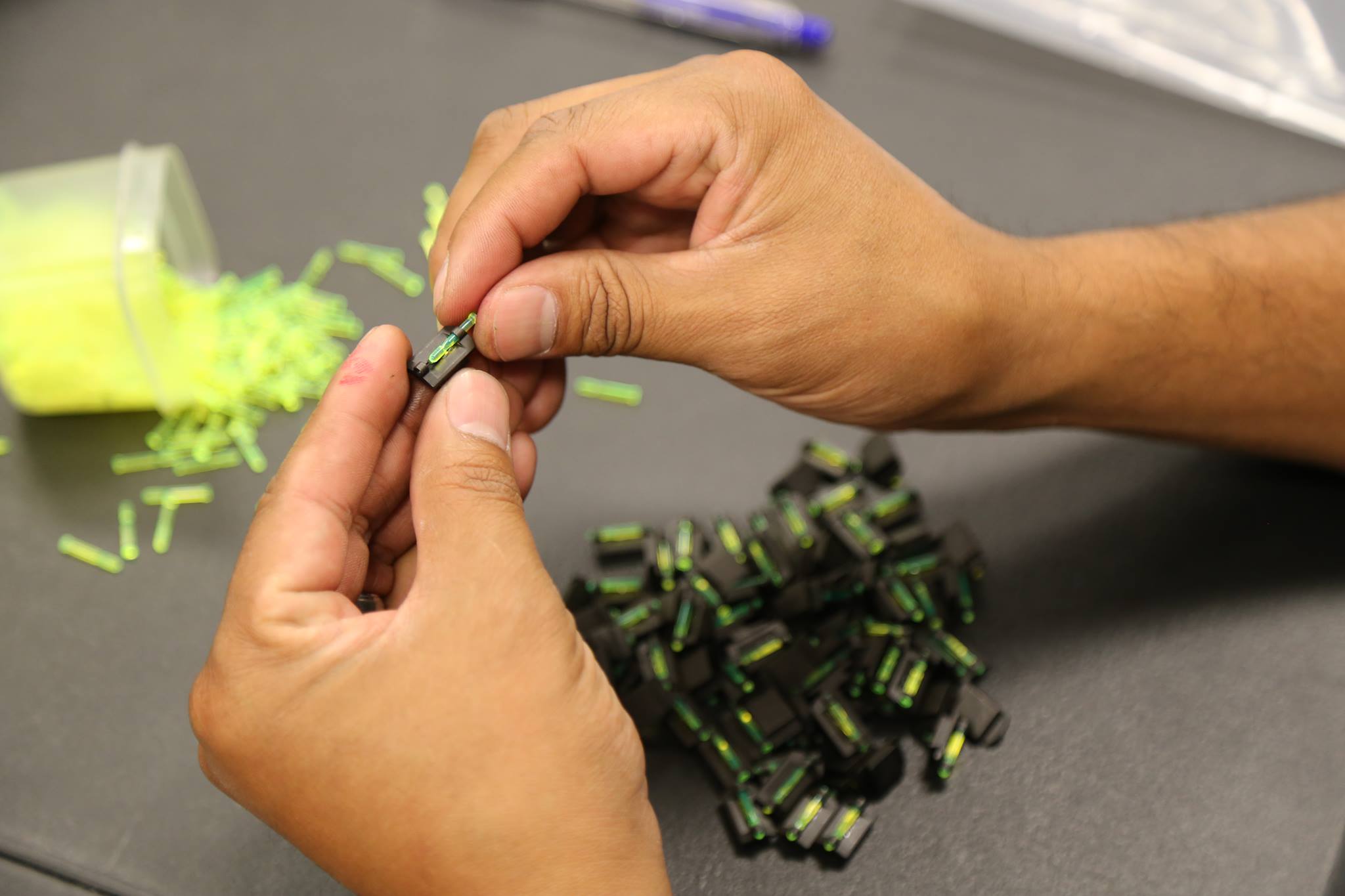 Amazon.com: HIVIZ Shooting Systems: Handgun Fiber Optic Sights